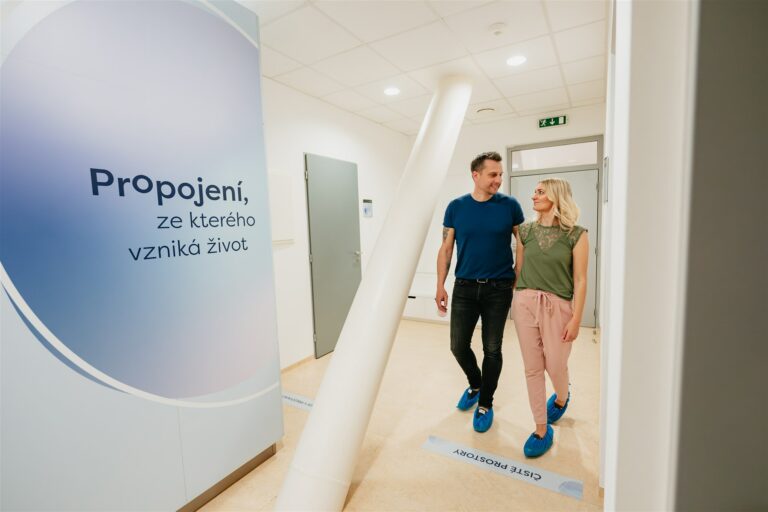 Kryo-Embryo-Transfer: Alles, was Sie wissen sollten | Repromeda